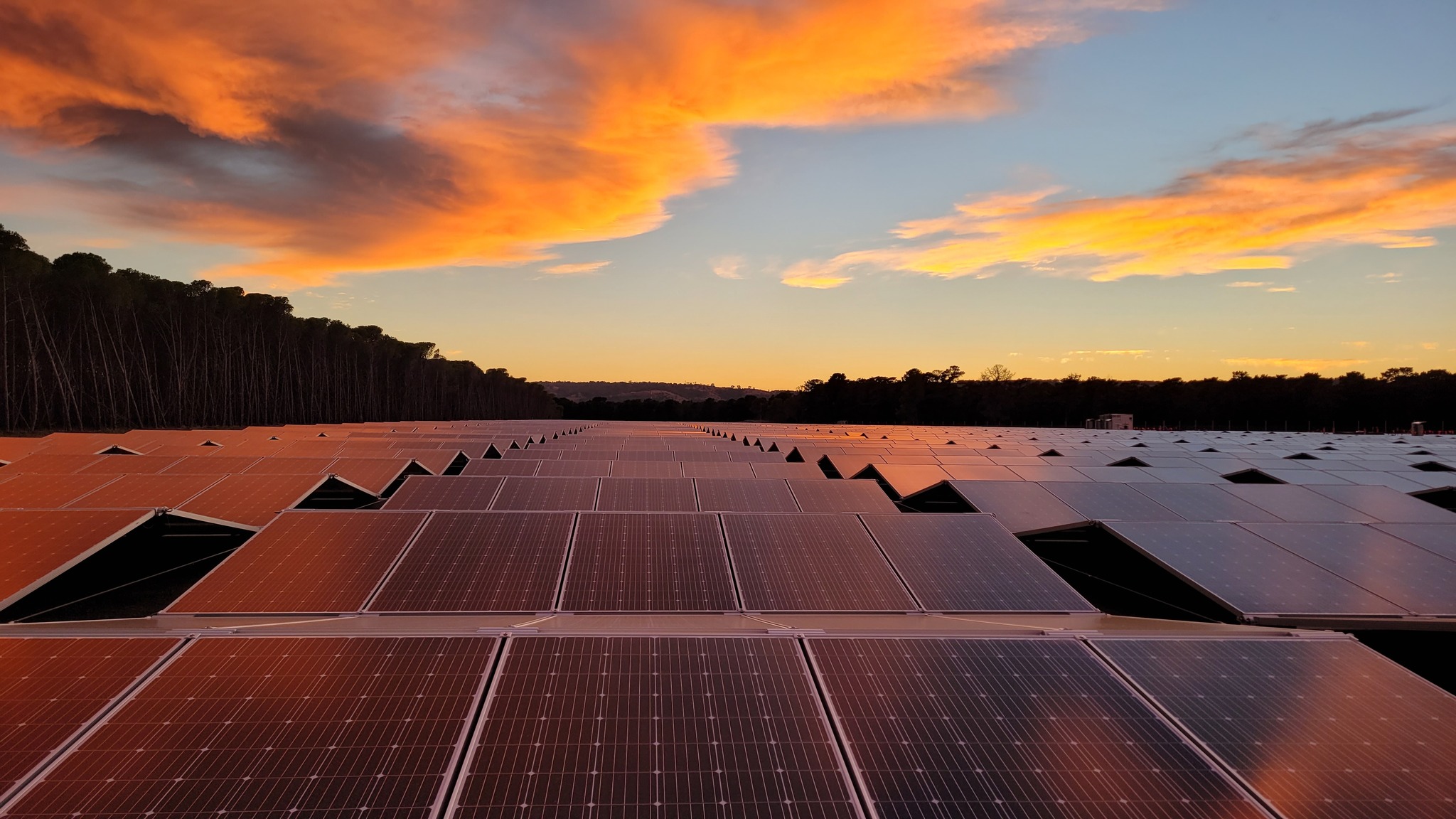 Faster, Safer, and Greener: 5B Pioneers the Future of Solar Technology ...
